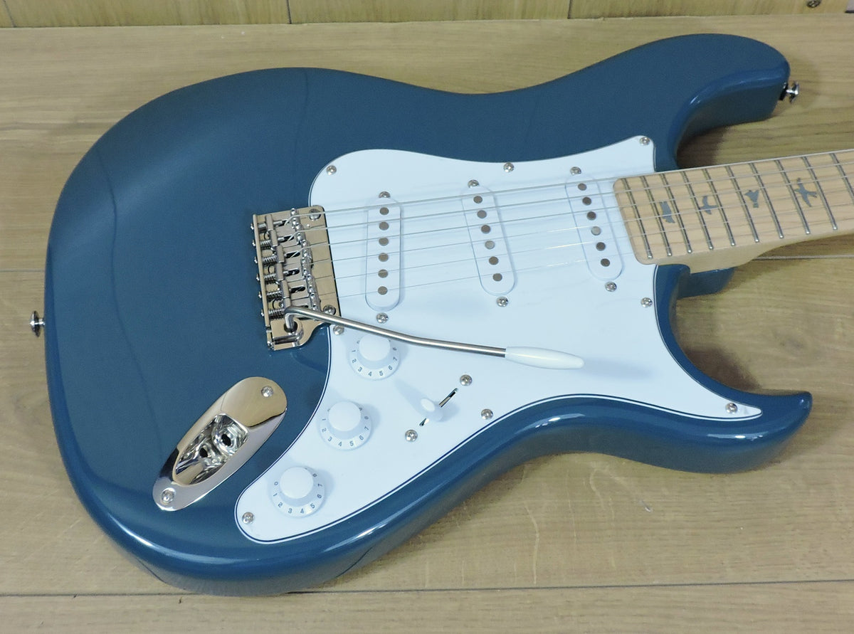 PRS SE Silver Sky Maple Nylon Blue – Langley Guitar Centre